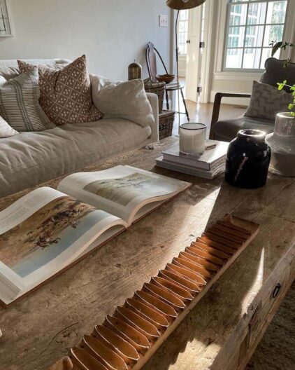 Spring Coffee Table Decor Ideas That work All Year Round - Farmhousehub
