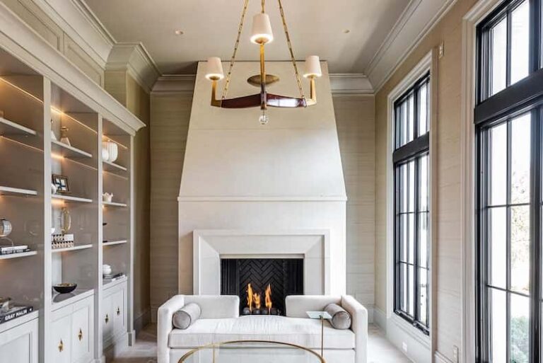 Sherwin Williams Alabaster White living room ideas - Farmhousehub