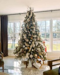 Elegant & Neutral Christmas Tree Decoration Ideas - Farmhousehub