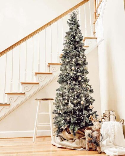 Pencil Christmas Tree Decor Ideas Perfect for Small Spaces - Farmhousehub