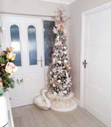 Pencil Christmas Tree Decor Ideas Perfect for Small Spaces - Farmhousehub