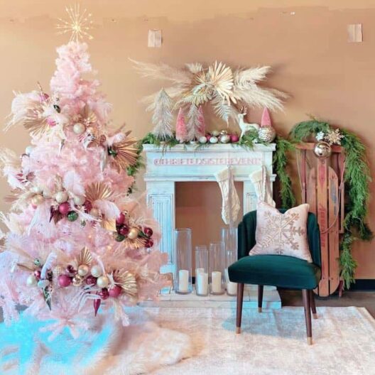 How to Perfect the Pink Christmas Tree Look - Farmhousehub