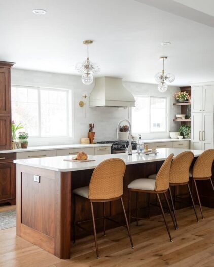 Stylish and Functional Kitchen Bar Stool Ideas - Farmhousehub